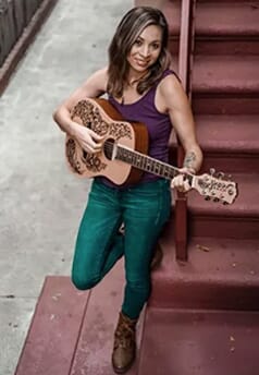 Luna Artists | Luna Guitars